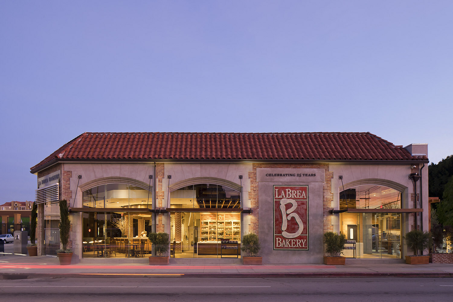 La Brea Bakery Closes Flagship Los Angeles and Downtown Disney Café ...