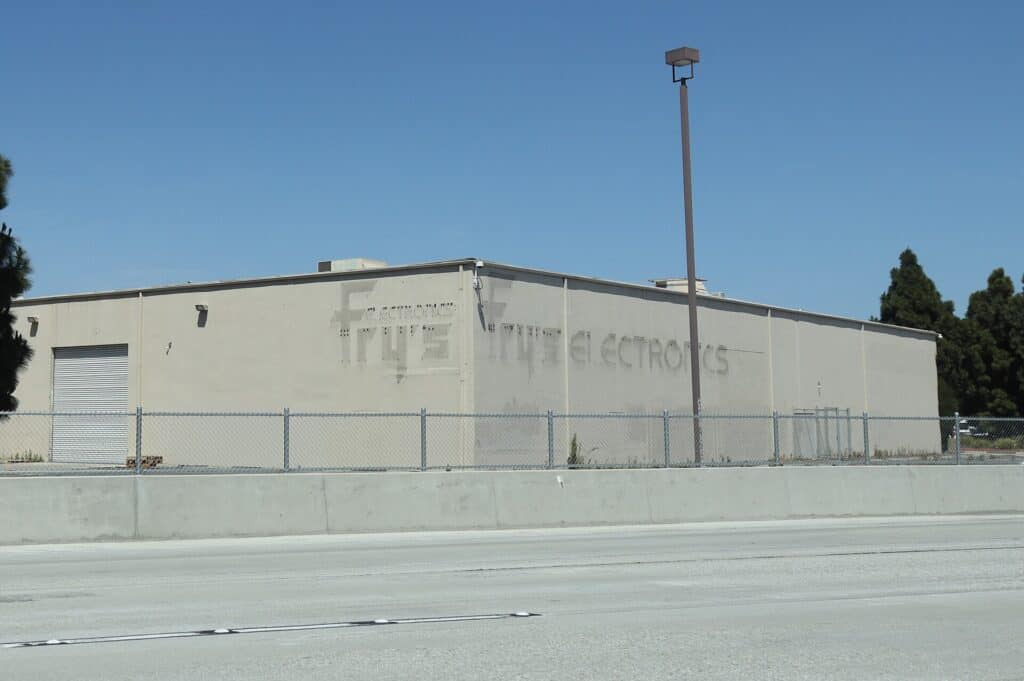 Why Fry’s Electronics Failed — And Why People Still Miss It - Daily News